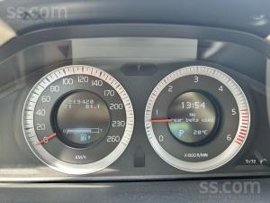 Melns Volvo S80 2008 Rīga, ar dzinēja tilpumu 2.40 L un nobraukumu 219 tūkst. km par 4400 €, foto 7 vietnē AUTOMOTO.COM.LV