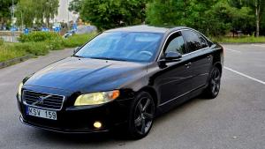 Melns Volvo S80 2008 Šauļi, ar dzinēja tilpumu 2.40 L un nobraukumu 337 tūkst. km par 2700 €, foto  vietnē AUTOMOTO.COM.LV