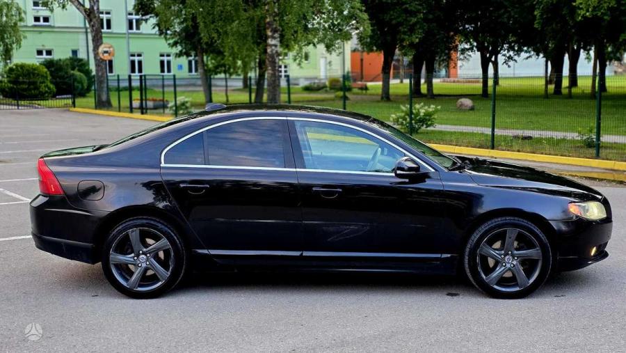 Melns Volvo S80 2008 Šauļi, ar dzinēja tilpumu 2.40 L un nobraukumu 337 tūkst. km par 2700 €, foto 10 vietnē AUTOMOTO.COM.LV