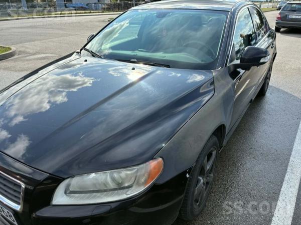 Melns Volvo S80 2008 Liepāja, ar dzinēja tilpumu 2.40 L un nobraukumu 412 tūkst. km par 1050 €, foto 2 vietnē AUTOMOTO.COM.LV