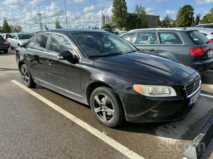 Melns Volvo S80 2008 Liepāja, ar dzinēja tilpumu 2.40 L un nobraukumu 412 tūkst. km par 1050 €, foto 4 vietnē AUTOMOTO.COM.LV