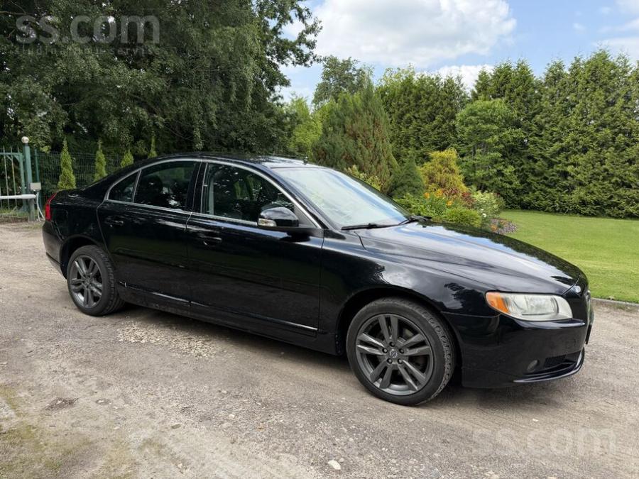 Melns Volvo S80 2008 Jelgava, ar dzinēja tilpumu 2.40 L un nobraukumu 254 tūkst. km par 3000 €, foto 1 vietnē AUTOMOTO.COM.LV