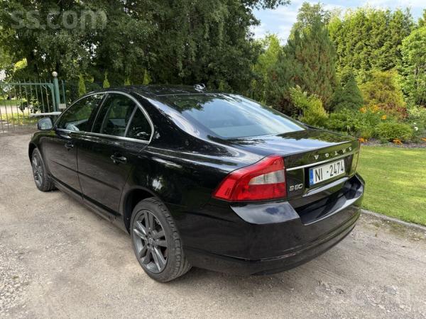 Melns Volvo S80 2008 Jelgava, ar dzinēja tilpumu 2.40 L un nobraukumu 254 tūkst. km par 3000 €, foto 4 vietnē AUTOMOTO.COM.LV