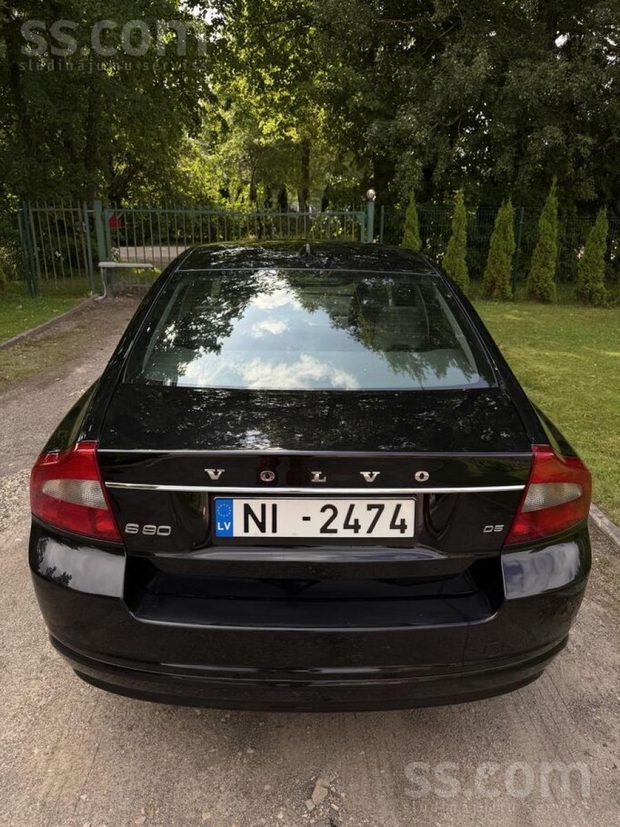 Melns Volvo S80 2008 Jelgava, ar dzinēja tilpumu 2.40 L un nobraukumu 254 tūkst. km par 3000 €, foto 6 vietnē AUTOMOTO.COM.LV