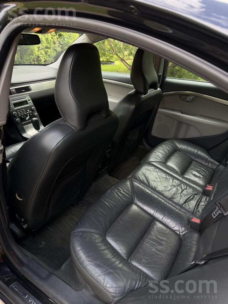Melns Volvo S80 2008 Jelgava, ar dzinēja tilpumu 2.40 L un nobraukumu 254 tūkst. km par 3000 €, foto 8 vietnē AUTOMOTO.COM.LV