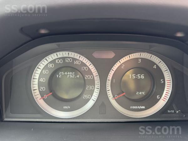 Melns Volvo S80 2008 Jelgava, ar dzinēja tilpumu 2.40 L un nobraukumu 254 tūkst. km par 3000 €, foto 8 vietnē AUTOMOTO.COM.LV