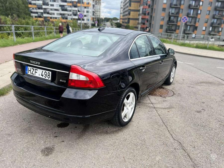 Черный Вольво С80 2008 в Вильнюс, объемом двигателя 2.40 л и пробегом 405 тыс. км за 3200 €, фото 6 на AUTOMOTO.COM.LV