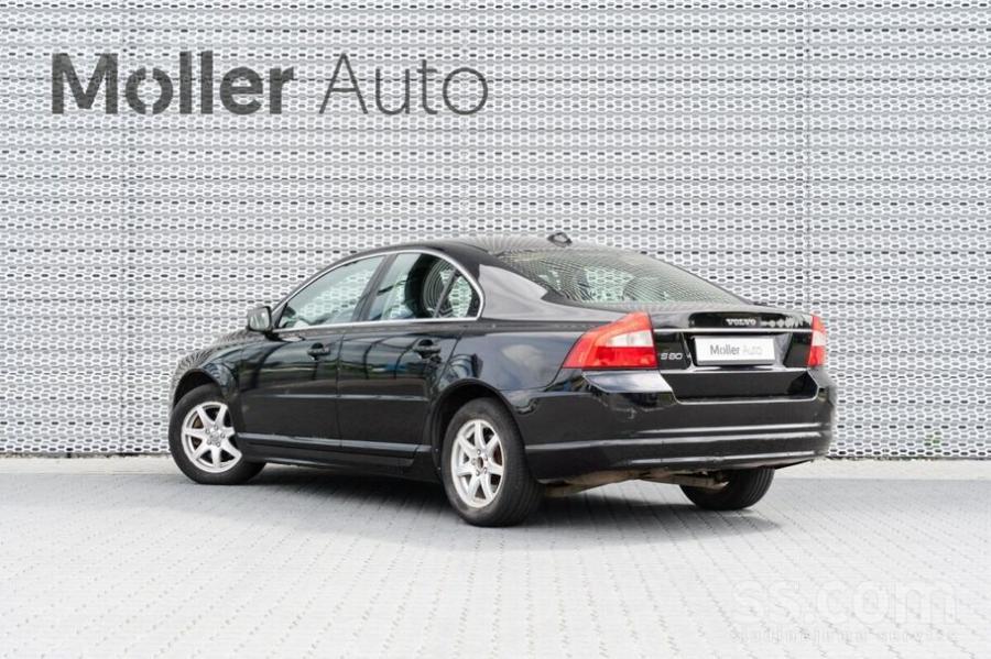 Melns Volvo S80 2008 Rīga, ar dzinēja tilpumu 2.00 L un nobraukumu 378 tūkst. km par 2000 €, foto 4 vietnē AUTOMOTO.COM.LV