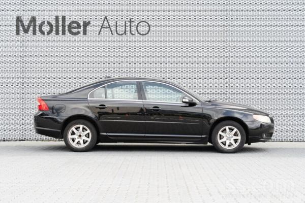 Melns Volvo S80 2008 Rīga, ar dzinēja tilpumu 2.00 L un nobraukumu 378 tūkst. km par 2000 €, foto 5 vietnē AUTOMOTO.COM.LV