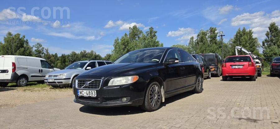 Black Volvo S80 2008 in Valmiera, with an engine capacity of 2.50 L and mileage of 317 thousand km for 2200 €, photo 7 on AUTOMOTO.COM.LV