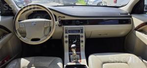 Black Volvo S80 2008 in Valmiera, with an engine capacity of 2.50 L and mileage of 317 thousand km for 2200 €, photo 8 on AUTOMOTO.COM.LV