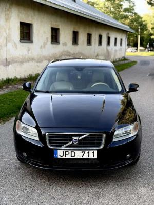 Melns Volvo S80 2008 Viļņa, ar dzinēja tilpumu 2.40 L un nobraukumu 295 tūkst. km par 2500 €, foto 4 vietnē AUTOMOTO.COM.LV