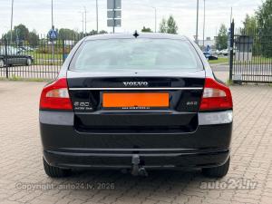 Melns Volvo S80 2008 Tartu, ar dzinēja tilpumu 2.00 L un nobraukumu 166 tūkst. km par 6590 €, foto 10 vietnē AUTOMOTO.COM.LV