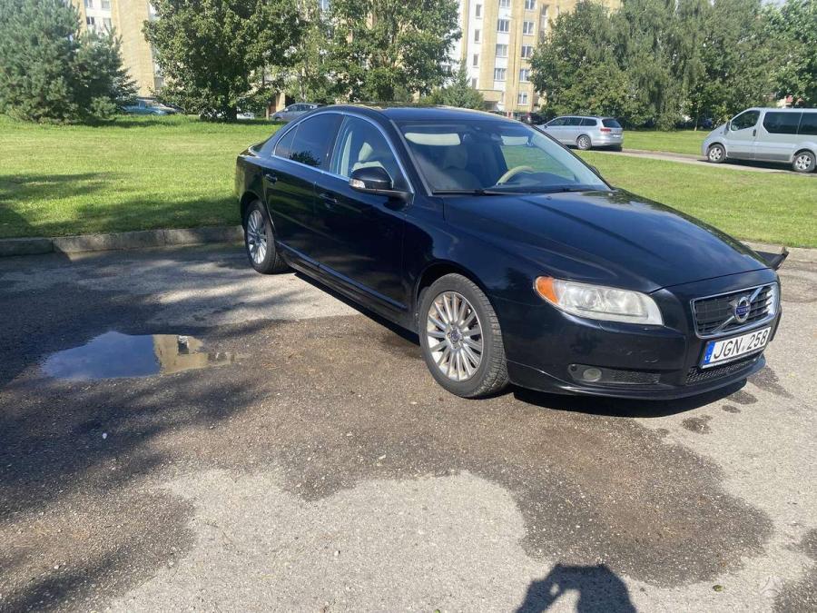 Melns Volvo S80 2008 Panevēža, ar dzinēja tilpumu 2.40 L un nobraukumu 400 tūkst. km par 3200 €, foto 3 vietnē AUTOMOTO.COM.LV