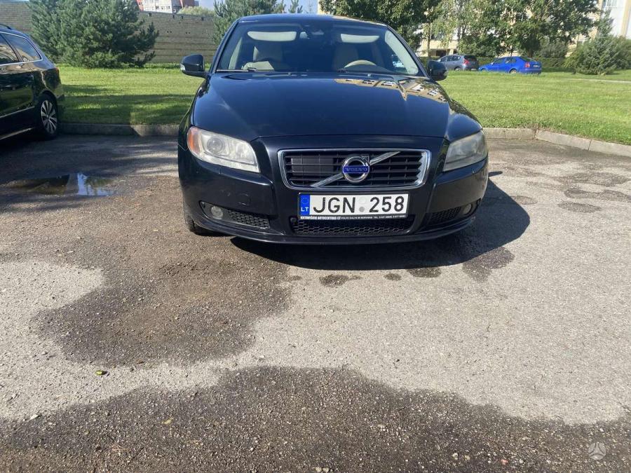 Melns Volvo S80 2008 Panevēža, ar dzinēja tilpumu 2.40 L un nobraukumu 400 tūkst. km par 3200 €, foto 4 vietnē AUTOMOTO.COM.LV