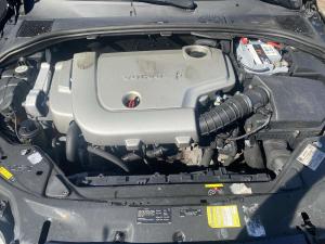 Melns Volvo S80 2008 Panevēža, ar dzinēja tilpumu 2.40 L un nobraukumu 400 tūkst. km par 3200 €, foto 13 vietnē AUTOMOTO.COM.LV