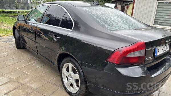 Volvo S80 2008 in Riga on AUTOMOTO.COM.LV Black Volvo S80 2008 in Riga, with an engine capacity of 2.40 L and mileage of 394 thousand km for 2000 €, photo 3 on AUTOMOTO.COM.LV
