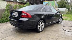 Black Volvo S80 2008 in Riga, with an engine capacity of 2.40 L and mileage of 394 thousand km for 2000 €, photo 4 on AUTOMOTO.COM.LV