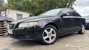 Black Volvo S80 2008 in Riga, with an engine capacity of 2.40 L and mileage of 394 thousand km for 2000 €, photo 6 on AUTOMOTO.COM.LV