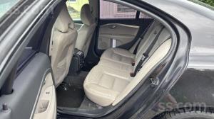 Black Volvo S80 2008 in Riga, with an engine capacity of 2.40 L and mileage of 394 thousand km for 2000 €, photo 8 on AUTOMOTO.COM.LV