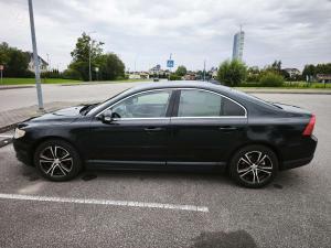 Black Volvo S80 2008 in Klaipeda, with an engine capacity of 2.52 L and mileage of 414 thousand km for 3900 €, photo 4 on AUTOMOTO.COM.LV