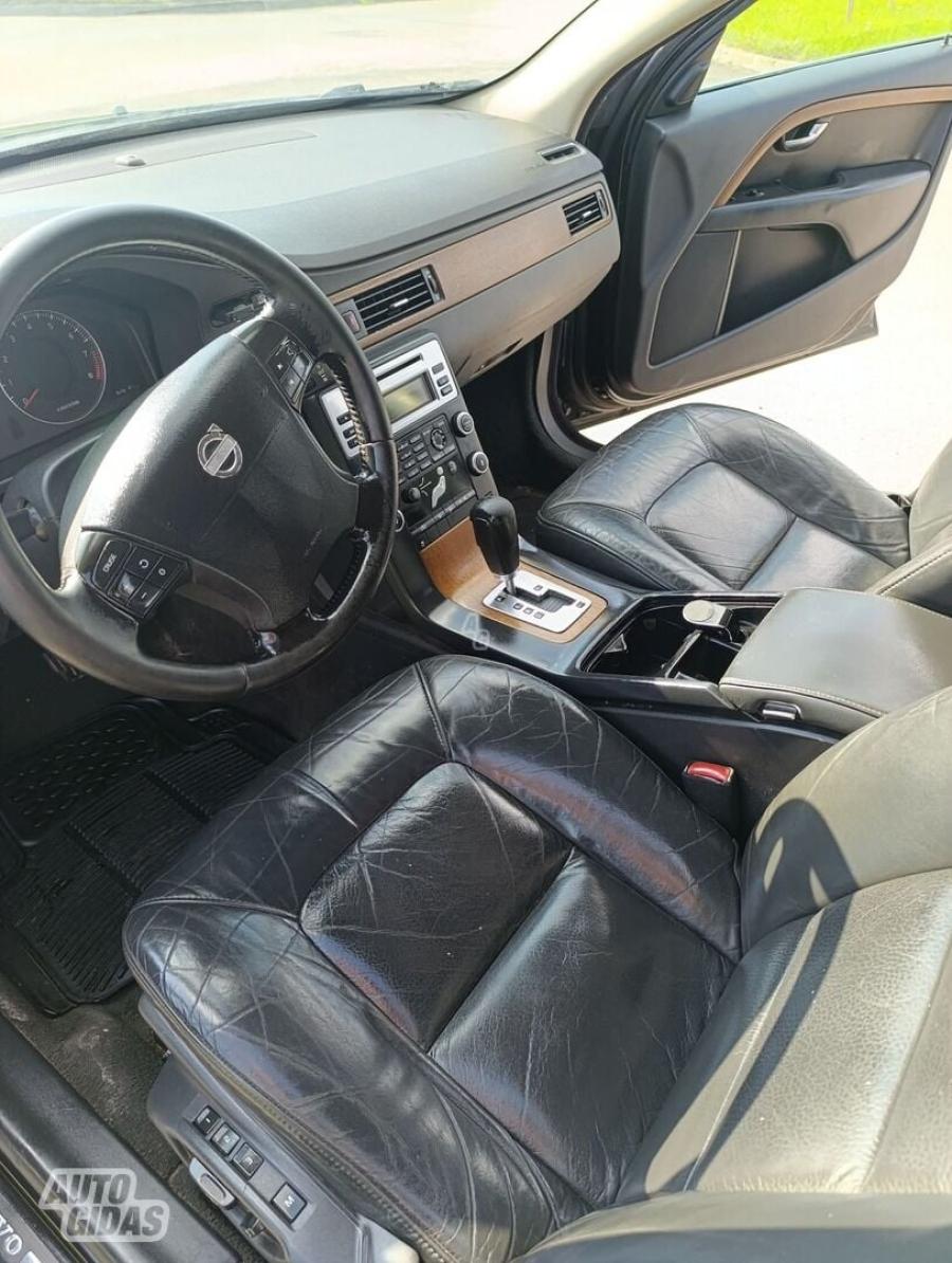 Black Volvo S80 2008 in Siauliai, with an engine capacity of 3.20 L and mileage of 270 thousand km for 1800 €, photo 10 on AUTOMOTO.COM.LV