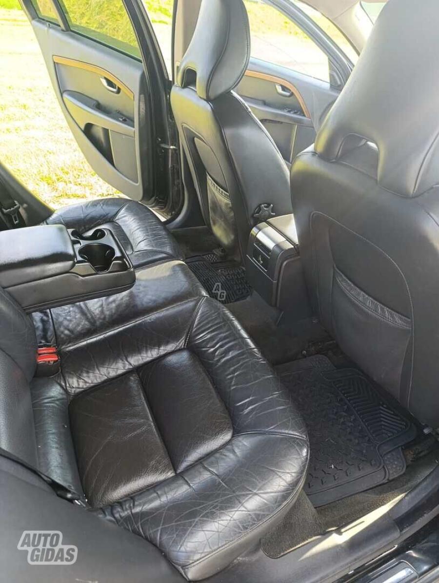 Black Volvo S80 2008 in Siauliai, with an engine capacity of 3.20 L and mileage of 270 thousand km for 1800 €, photo 12 on AUTOMOTO.COM.LV