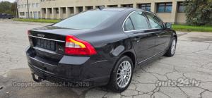 Black Volvo S80 2008 in Tallinn, with an engine capacity of 2.40 L and mileage of 303 thousand km for 5500 €, photo 5 on AUTOMOTO.COM.LV