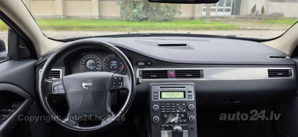 Melns Volvo S80 2008 Tallina, ar dzinēja tilpumu 2.40 L un nobraukumu 303 tūkst. km par 5500 €, foto 9 vietnē AUTOMOTO.COM.LV