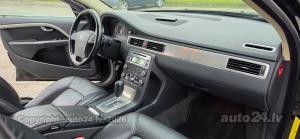 Black Volvo S80 2008 in Tallinn, with an engine capacity of 2.40 L and mileage of 303 thousand km for 5500 €, photo 16 on AUTOMOTO.COM.LV