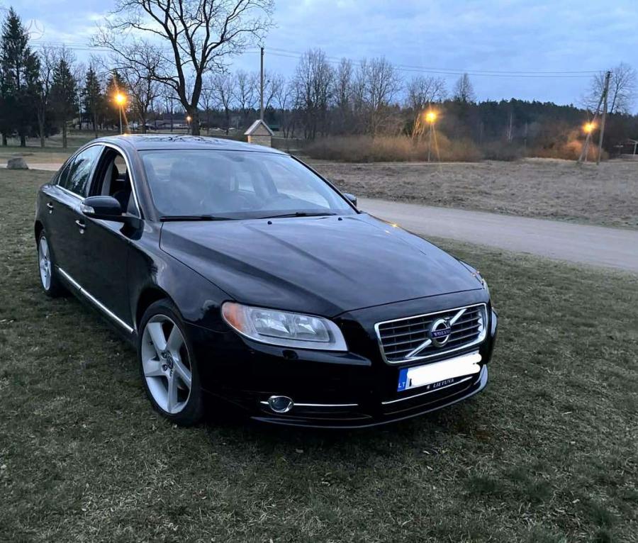 Black Volvo S80 2009 in Jonava, with an engine capacity of 3.20 L and mileage of 361 thousand km for 4900 €, photo 2 on AUTOMOTO.COM.LV