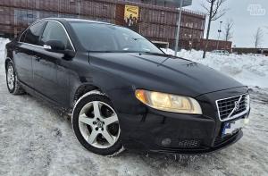 Black Volvo S80 2009 in Klaipeda, with an engine capacity of 3.00 L and mileage of 268 thousand km for 3150 €, photo 3 on AUTOMOTO.COM.LV