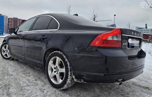 Black Volvo S80 2009 in Klaipeda, with an engine capacity of 3.00 L and mileage of 268 thousand km for 3150 €, photo 5 on AUTOMOTO.COM.LV