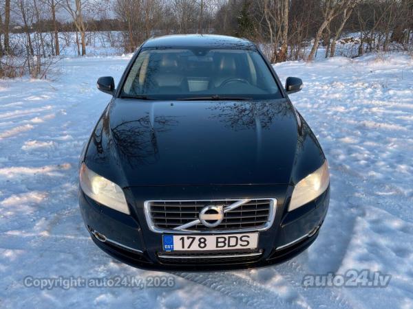 Black Volvo S80 2009 in Tallinn, with an engine capacity of 2.40 L and mileage of 299 thousand km for 4700 €, photo 7 on AUTOMOTO.COM.LV