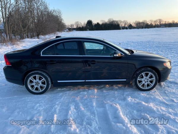 Melns Volvo S80 2009 Tallina, ar dzinēja tilpumu 2.40 L un nobraukumu 299 tūkst. km par 4700 €, foto 5 vietnē AUTOMOTO.COM.LV
