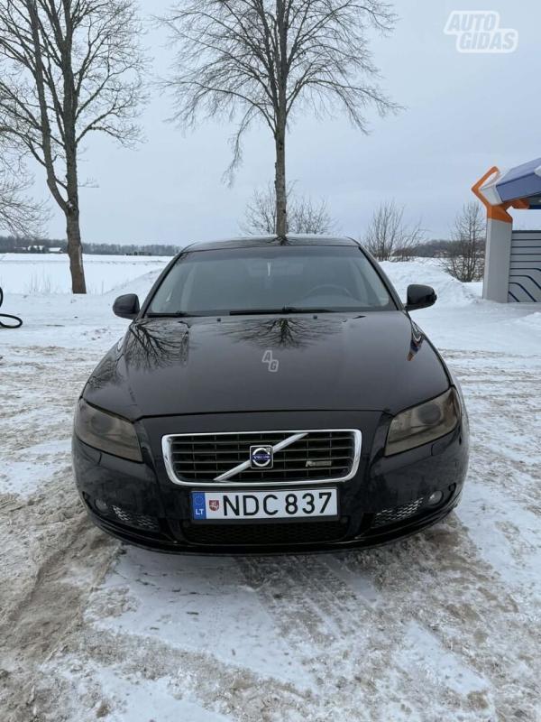 Melns Volvo S80 2009 Kretinga, ar dzinēja tilpumu 2.40 L un nobraukumu 367 tūkst. km par 3300 €, foto 1 vietnē AUTOMOTO.COM.LV