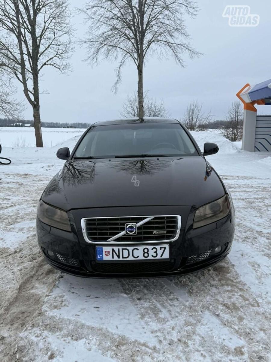Black Volvo S80 2009 in Kretinga, with an engine capacity of 2.40 L and mileage of 367 thousand km for 3300 €, photo 1 on AUTOMOTO.COM.LV