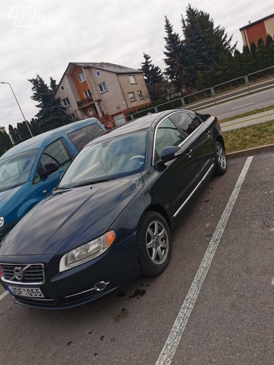 Melns Volvo S80 2009 Klaipėda, ar dzinēja tilpumu 1.60 L un nobraukumu 360 tūkst. km par 3500 €, foto 1 vietnē AUTOMOTO.COM.LV