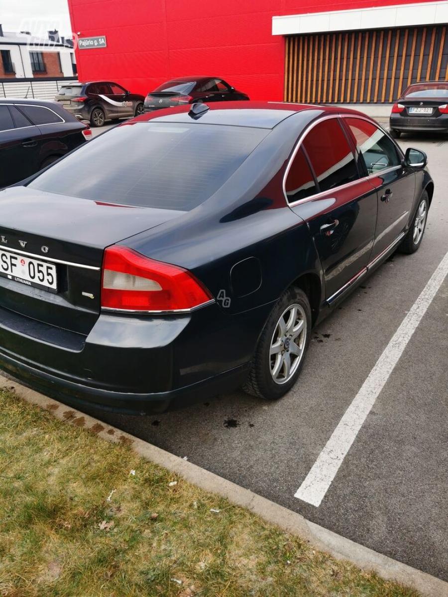 Melns Volvo S80 2009 Klaipėda, ar dzinēja tilpumu 1.60 L un nobraukumu 360 tūkst. km par 3000 €, foto 3 vietnē AUTOMOTO.COM.LV