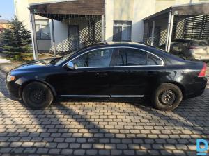 Black Volvo S80 2009 in Riga, with an engine capacity of 2.40 L and mileage of 318 thousand km for 3500 €, photo 2 on AUTOMOTO.COM.LV