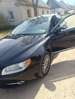 Melns Volvo S80 2009 Daugavpils, ar dzinēja tilpumu 2.40 L un nobraukumu 290 tūkst. km par 5500 €, foto 4 vietnē AUTOMOTO.COM.LV