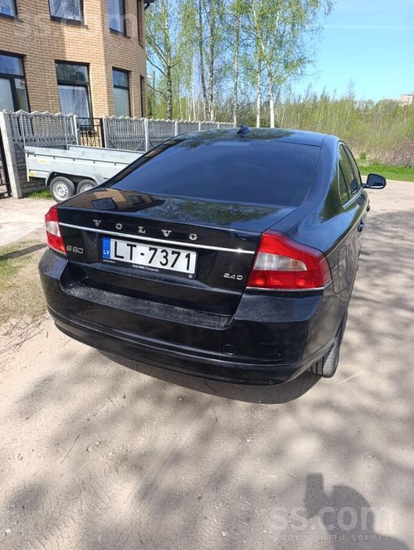 Melns Volvo S80 2009 Daugavpils, ar dzinēja tilpumu 2.40 L un nobraukumu 290 tūkst. km par 5500 €, foto 5 vietnē AUTOMOTO.COM.LV
