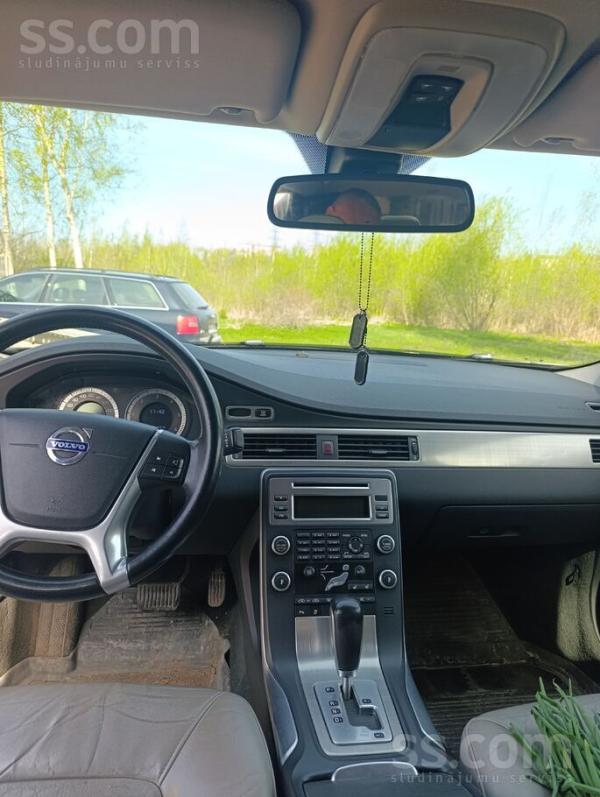 Melns Volvo S80 2009 Daugavpils, ar dzinēja tilpumu 2.40 L un nobraukumu 290 tūkst. km par 5500 €, foto 8 vietnē AUTOMOTO.COM.LV