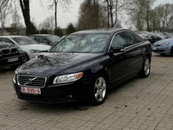 Black Volvo S80 2009 in Riga, with an engine capacity of 2.40 L and mileage of 251 thousand km for 6999 €, photo 1 on AUTOMOTO.COM.LV