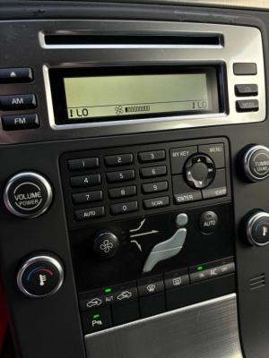 Melns Volvo S80 2009 Rīga, ar dzinēja tilpumu 2.40 L un nobraukumu 251 tūkst. km par 6999 €, foto 8 vietnē AUTOMOTO.COM.LV