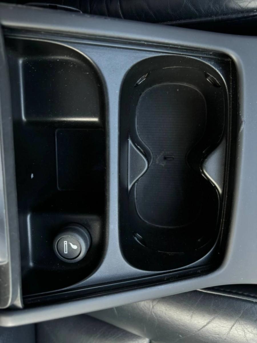 Melns Volvo S80 2009 Rīga, ar dzinēja tilpumu 2.40 L un nobraukumu 251 tūkst. km par 6999 €, foto 13 vietnē AUTOMOTO.COM.LV