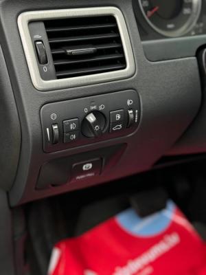 Melns Volvo S80 2009 Rīga, ar dzinēja tilpumu 2.40 L un nobraukumu 251 tūkst. km par 6999 €, foto 18 vietnē AUTOMOTO.COM.LV