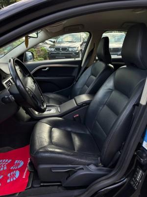 Melns Volvo S80 2009 Rīga, ar dzinēja tilpumu 2.40 L un nobraukumu 251 tūkst. km par 6999 €, foto 28 vietnē AUTOMOTO.COM.LV