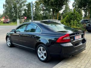 Melns Volvo S80 2009 Rīga, ar dzinēja tilpumu 2.40 L un nobraukumu 251 tūkst. km par 6999 €, foto 41 vietnē AUTOMOTO.COM.LV