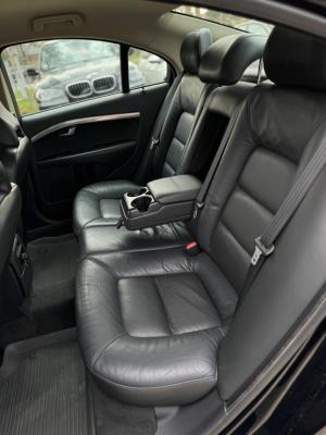 Melns Volvo S80 2009 Rīga, ar dzinēja tilpumu 2.40 L un nobraukumu 251 tūkst. km par 6999 €, foto 47 vietnē AUTOMOTO.COM.LV